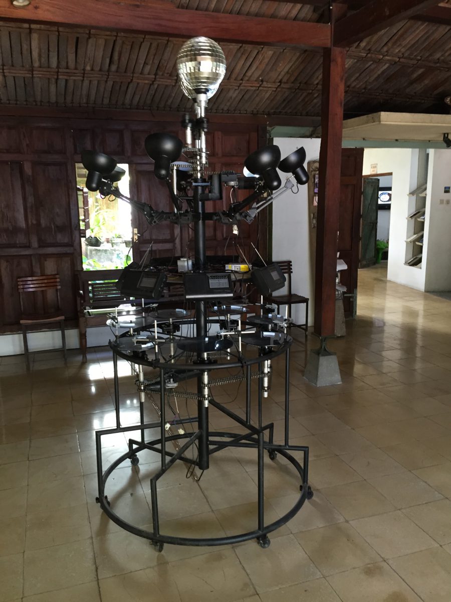 インドネシア ジャワ島のアートスペース | Junichi USUI's website